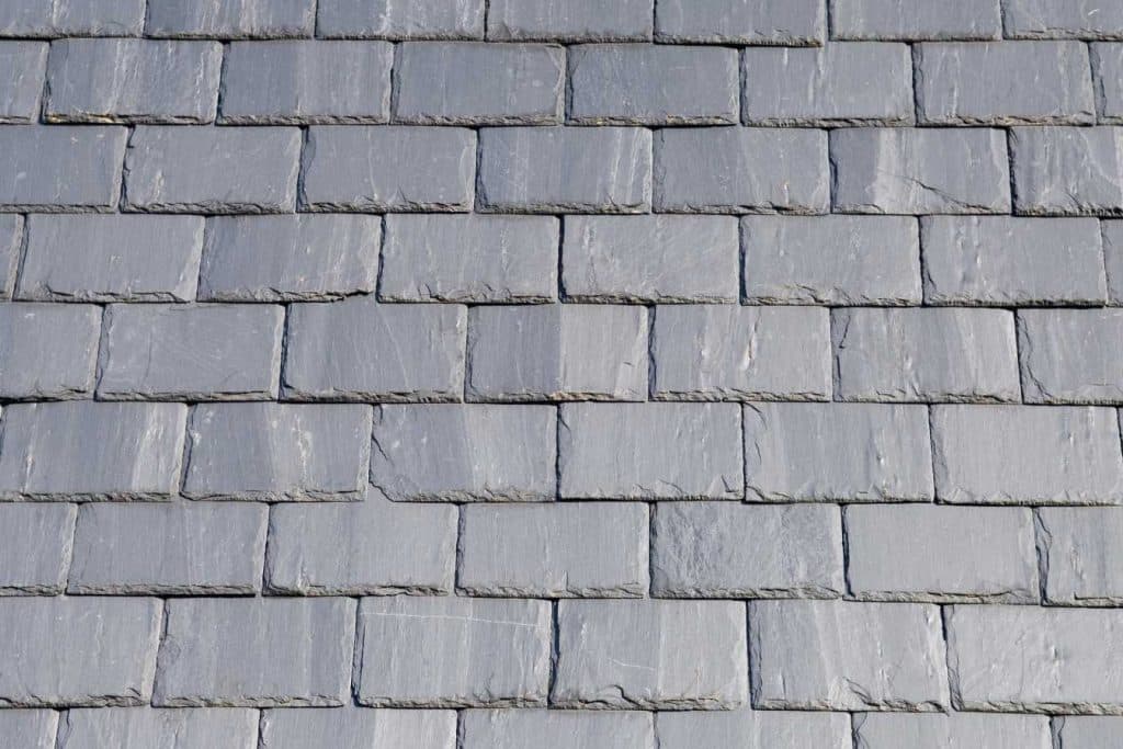 Peindre un toit en ardoise : guide complet pour une toiture durable et ...